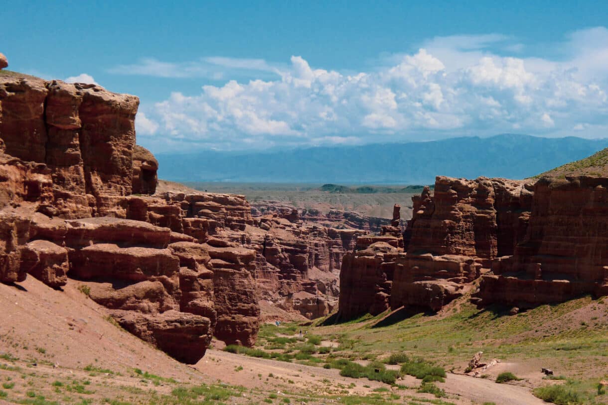Charyn Canyon: A Complete Guide - Discoveny
