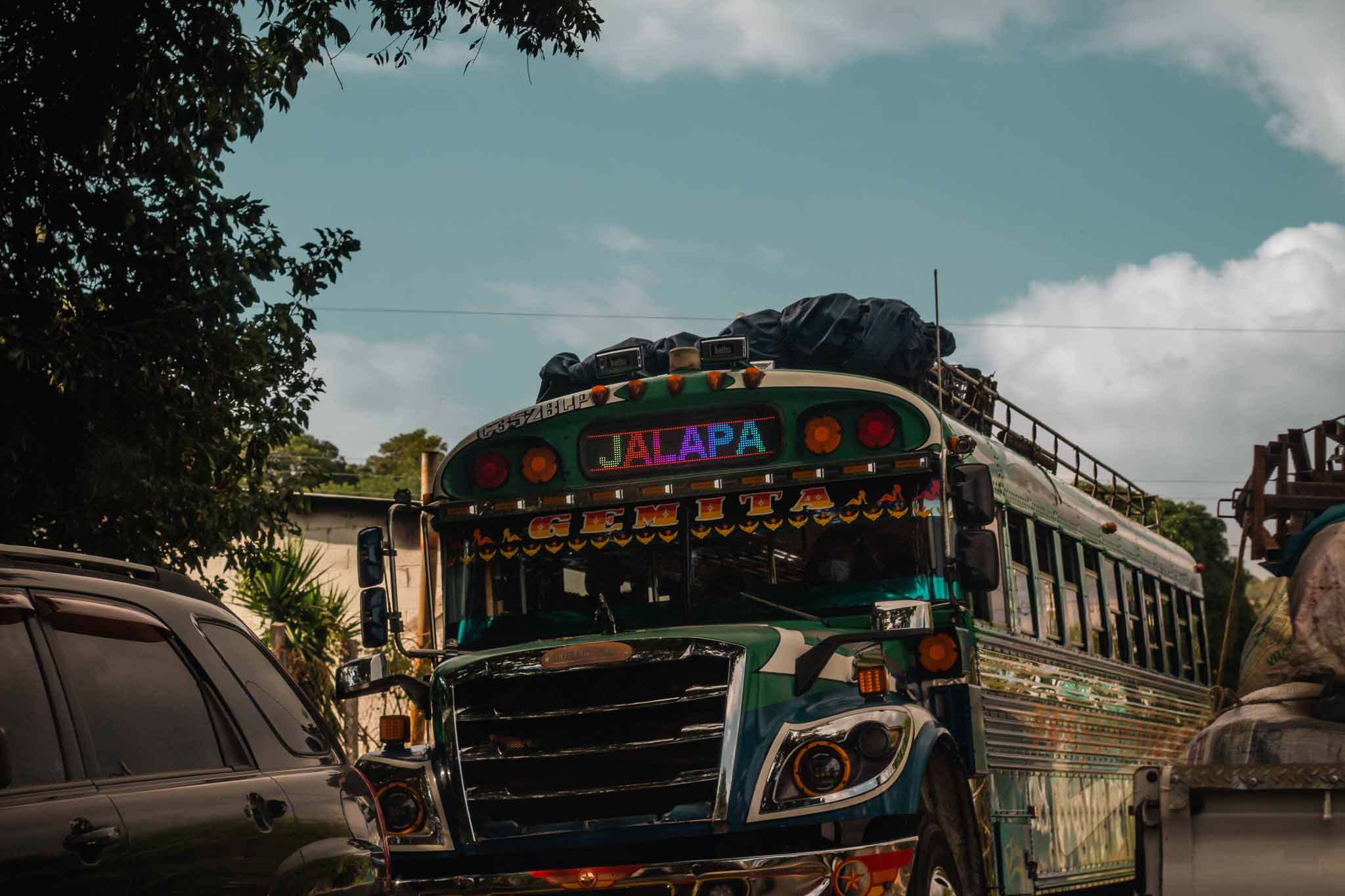 Chicken Buses in Central America: The Ultimate Guide - Discoveny
