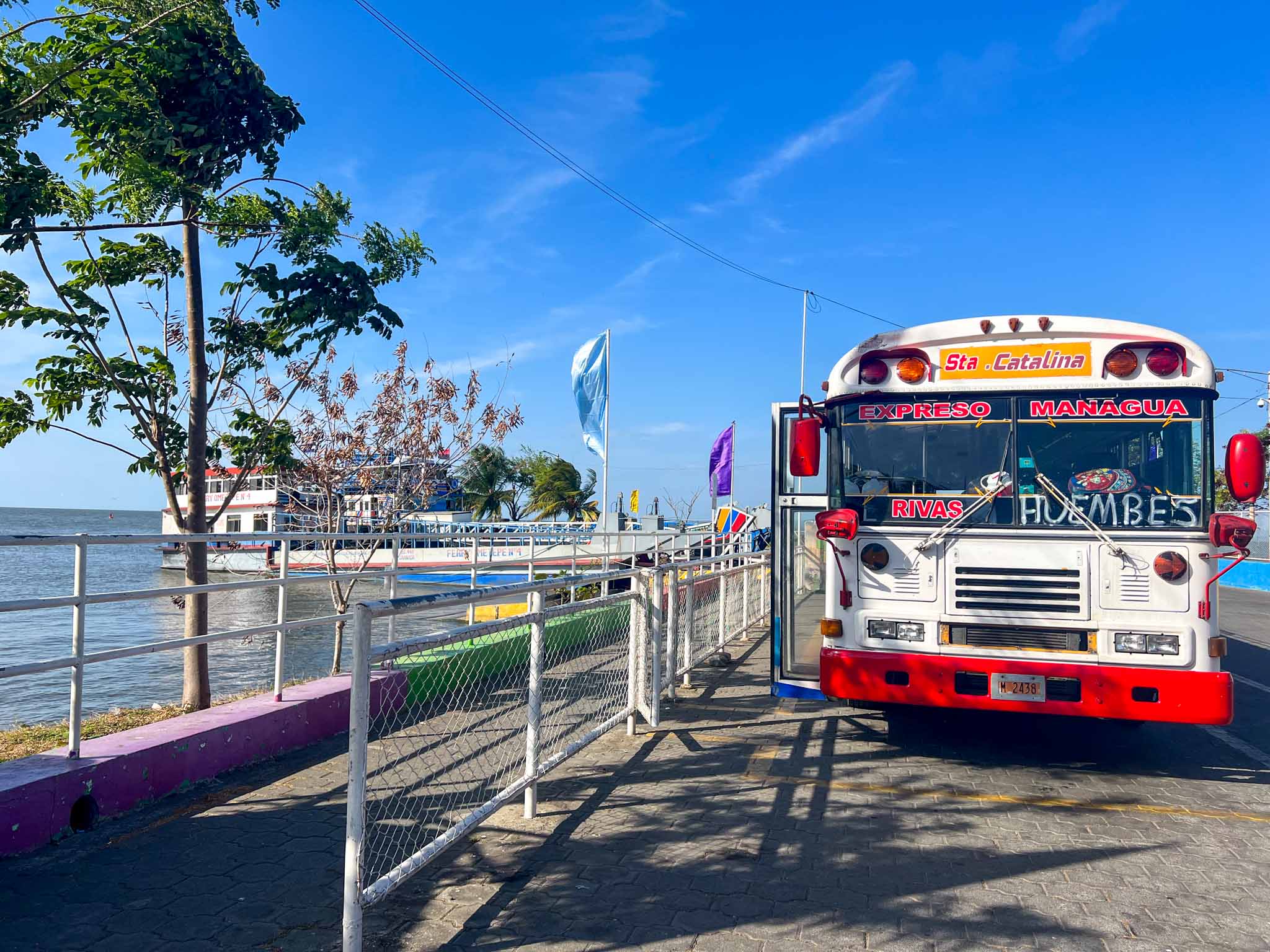 Catching Chicken Buses in Central America: 17 Things You Should Know ...