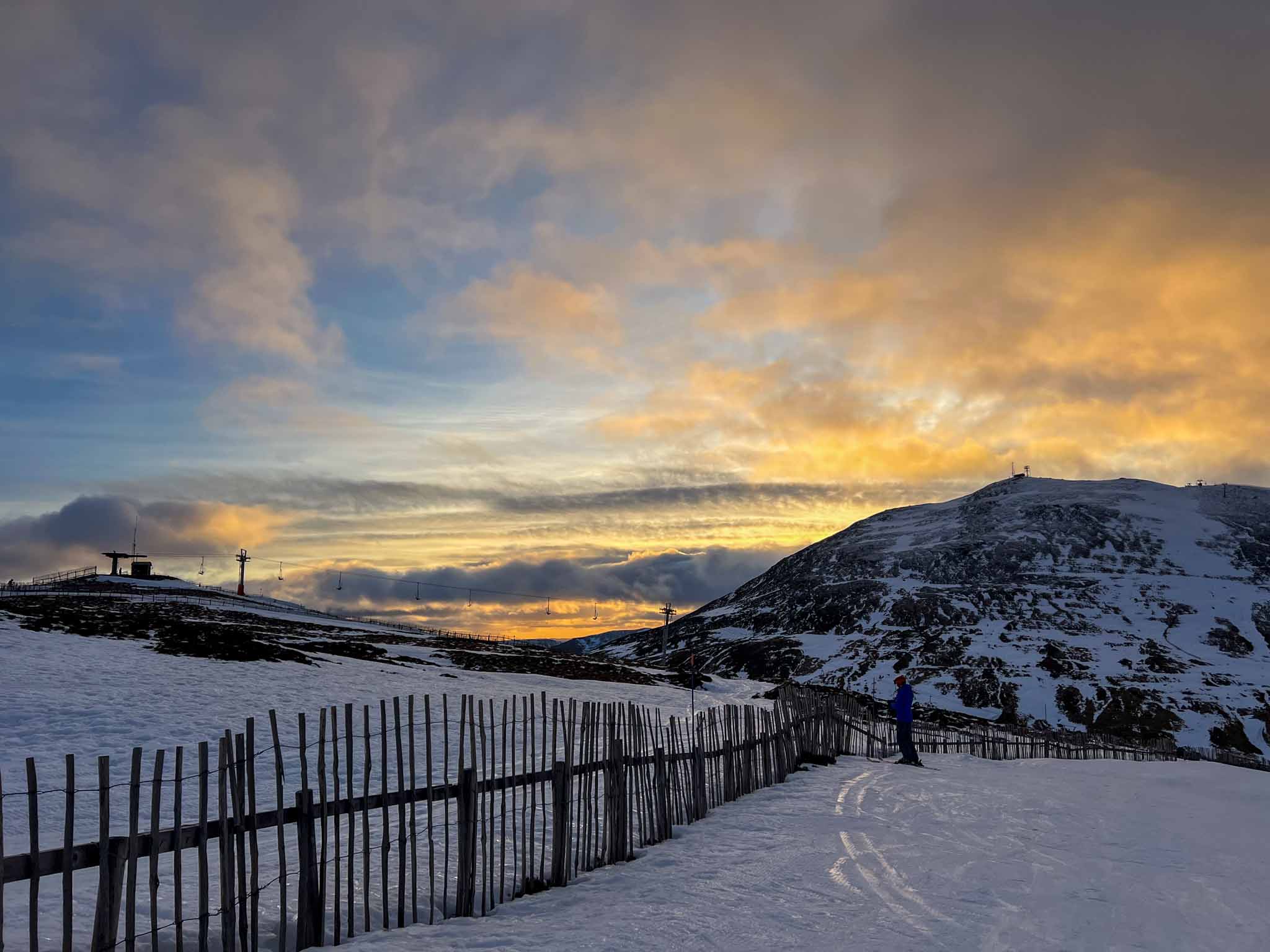Skiing in Scotland: the Ultimate Guide - Discoveny